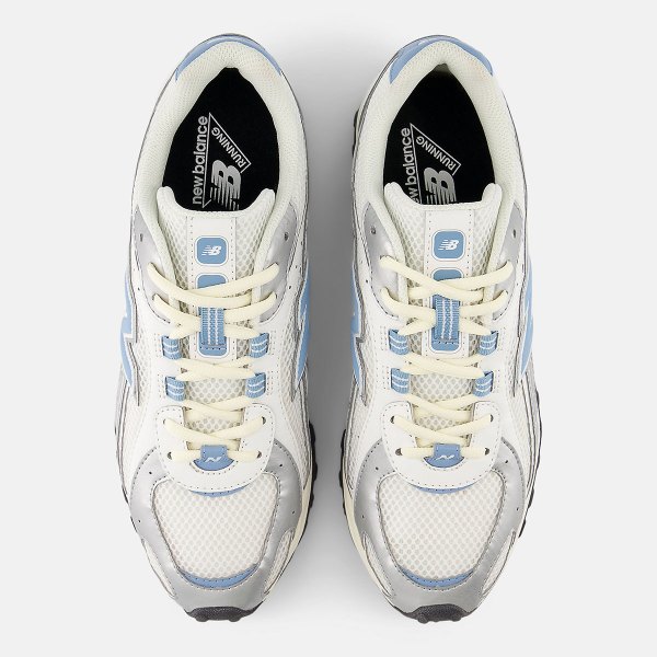 New Balance 204L "Ice Blue" U204LSWC | SneakerNews.com