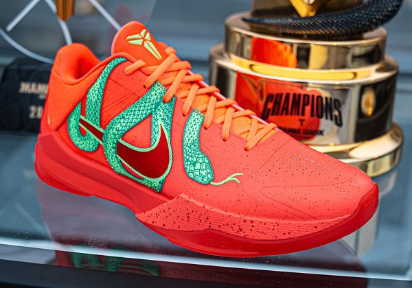 Jalen Hurts Air Jordan 11 PE Cleats | SneakerNews.com