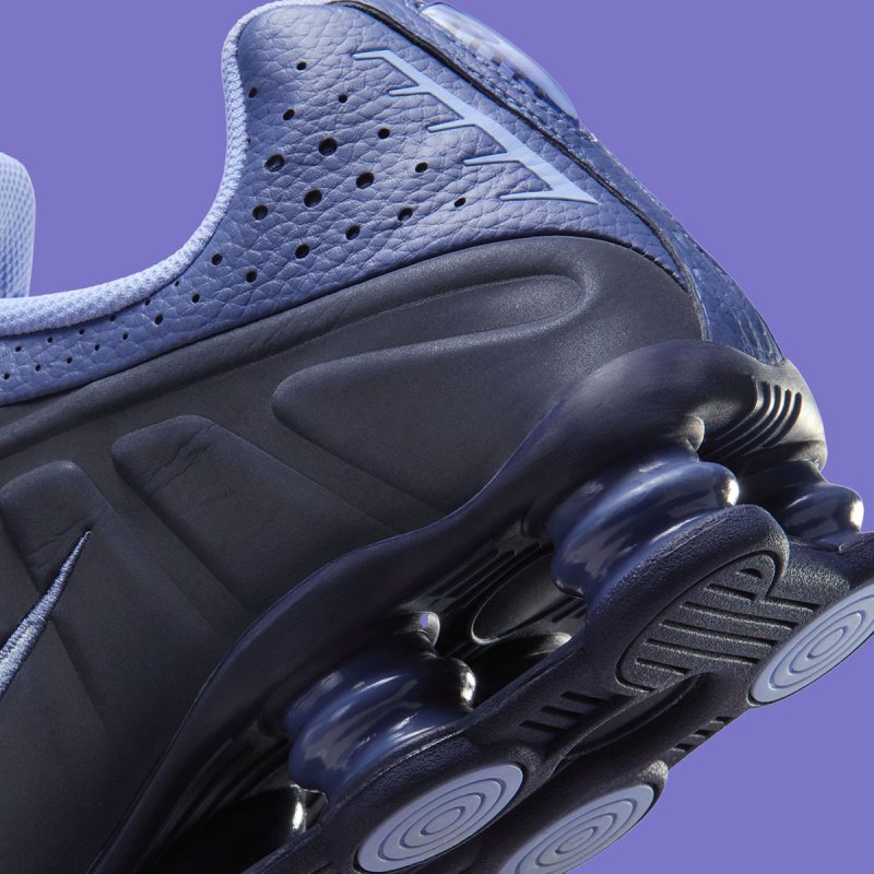 Nike Shox R4 Reflective IM8462-451 | SneakerNews.com