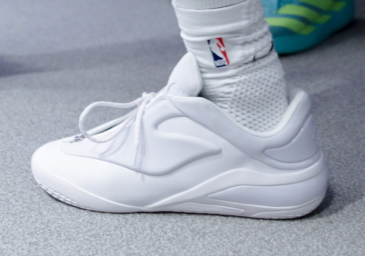 SGA Reveals An All-White Converse SHAI 001 At OKC Media Day ...