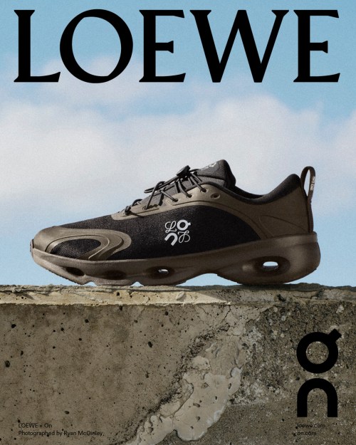 LOEWE On Running Cloudsolo | SneakerNews.com