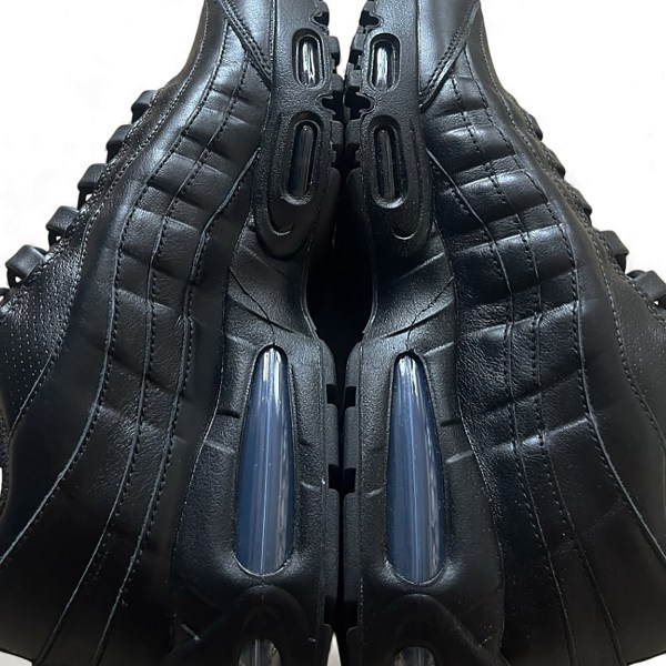 Nike Air Max 95 Triple Black Leather | SneakerNews.com