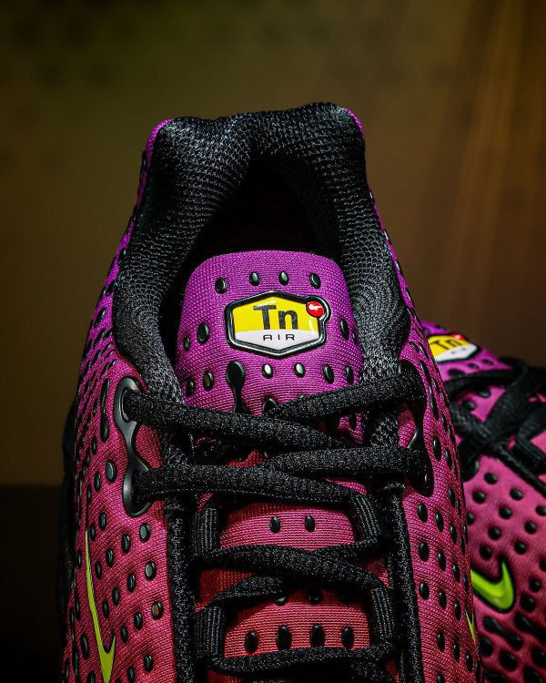 Nike Air Max Plus VII Release Date | SneakerNews.com