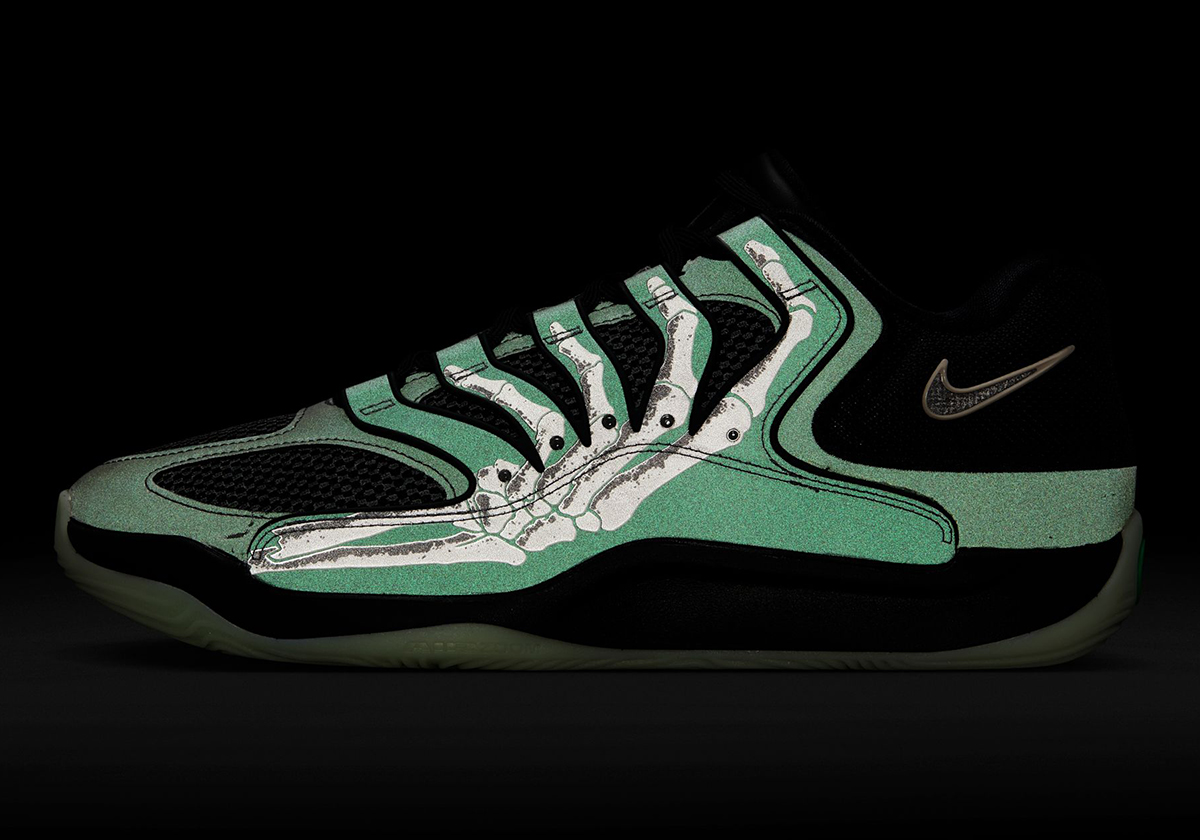 Nike KD 18 "Slim Reaper/Halloween" IM1346-001 | SneakerNews.com