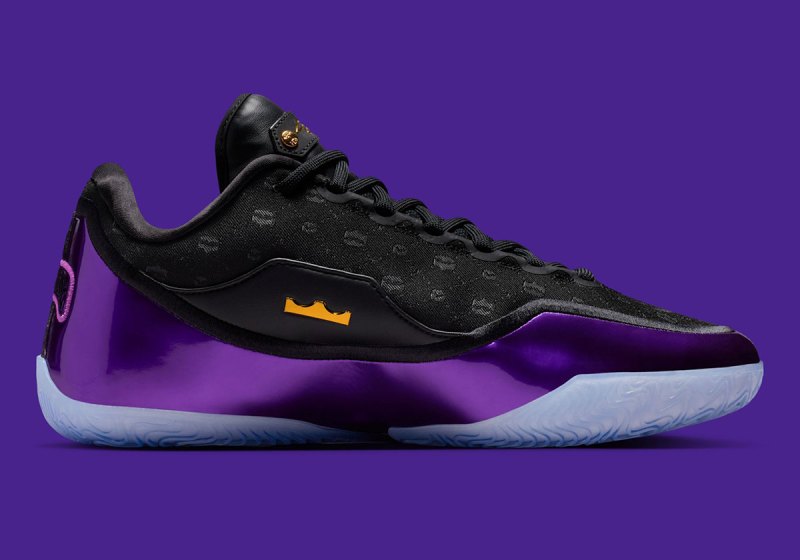 Nike LeBron 23 "Chosen" IF0694-001 | SneakerNews.com