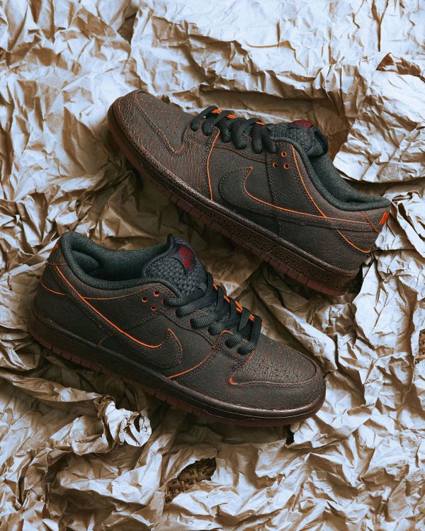 Nike SB Krampus Dunks 2025 HV1668-001 | SneakerNews.com