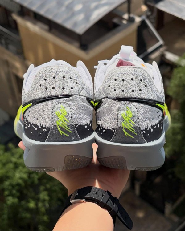 Nike Zoom GT Cut 3 "Christmas" II6580-001 | SneakerNews.com