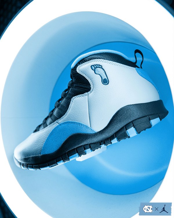 Air Jordan 10 "UNC Tar Heels" 2025 PE | SneakerNews.com