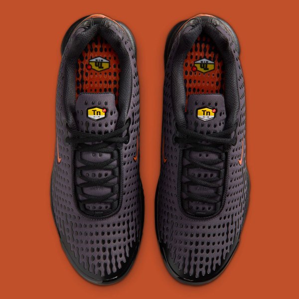 Nike Air Max Plus VII Black/Dark Copper | SneakerNews.com