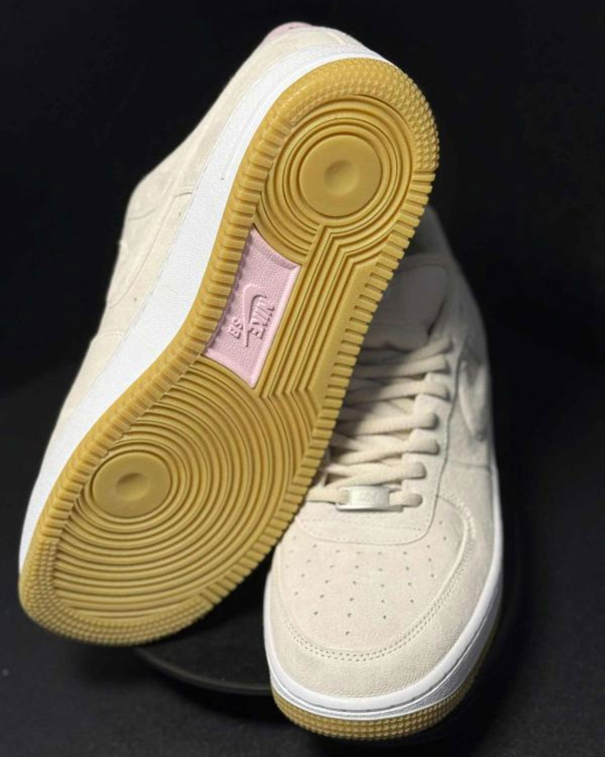 Nike SB Air Force 1 "Light Orewood Brown" HM8517-100 | SneakerNews.com