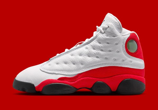 Air Jordan 13 "True Red" | SneakerNews.com
