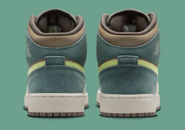 Air Jordan 1 GS "We Outside" IB7112-001 IF2873-200 | SneakerNews.com