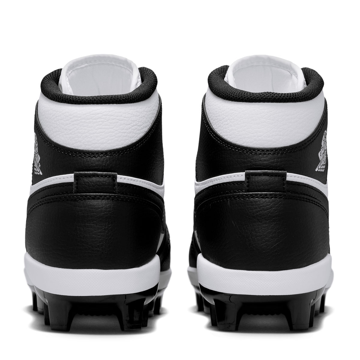 Air Jordan 1 "Panda" Baseball Cleats | SneakerNews.com