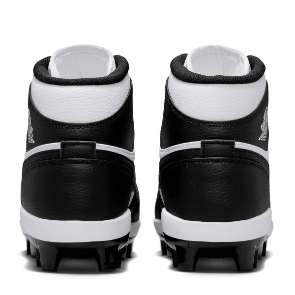 Air Jordan 1 "Panda" Baseball Cleats | SneakerNews.com