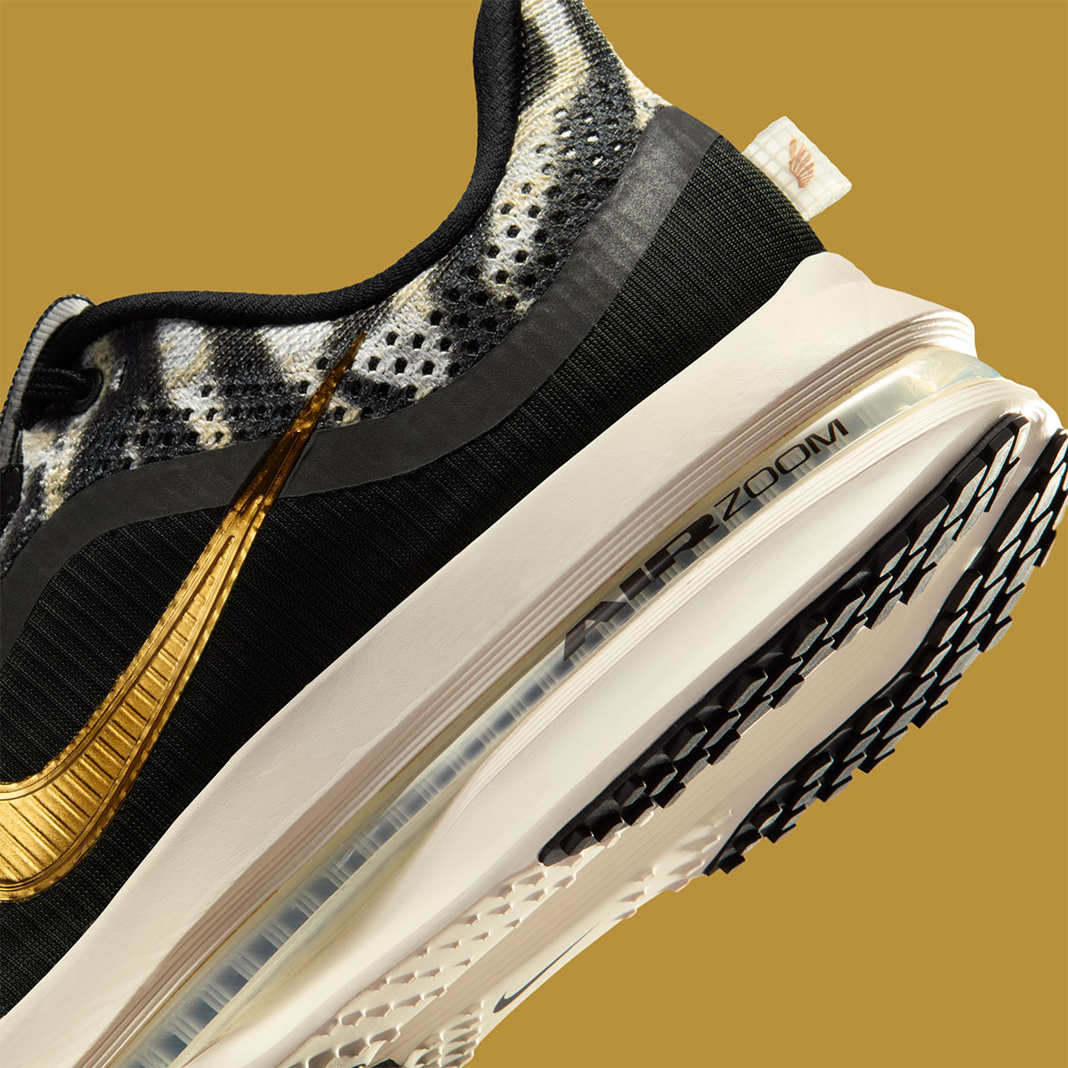 Nike Pegasus Premium "Zebra Print" IQ0368-010 | SneakerNews.com